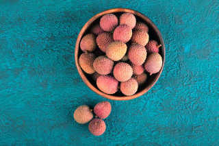How to remedy the yellow leaves of Litchi Tree? - The Plant Aide